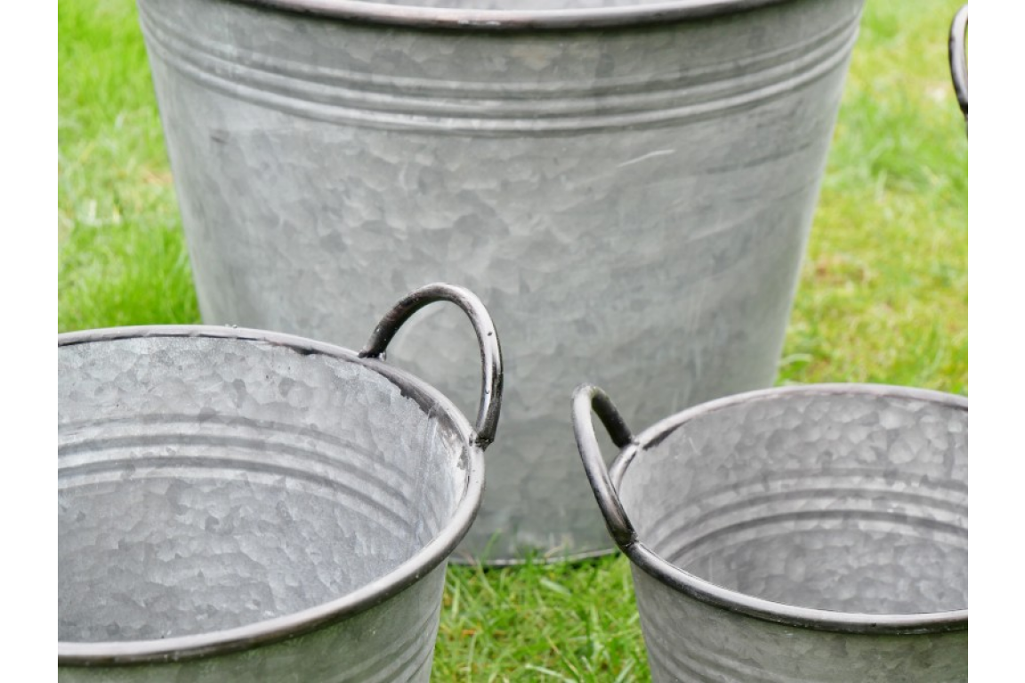 Metal Bucket Planters – The Interiors Barn