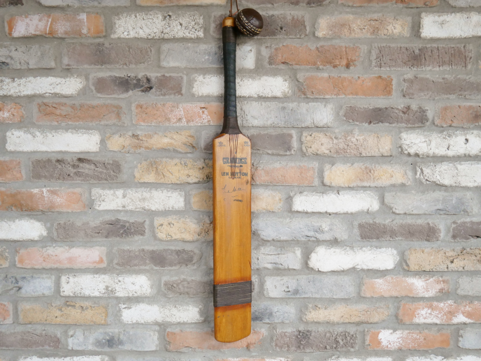 Cricket Bat Wall Decoration – The Interiors Barn